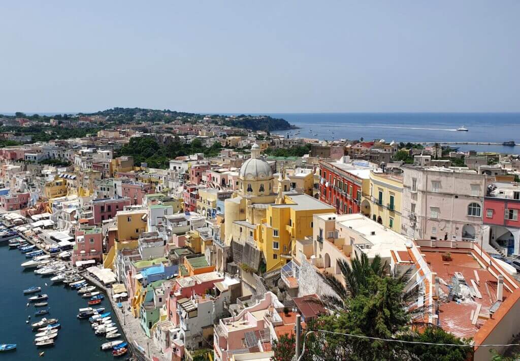 Qué ver en Procida, la isla con más color de Italia